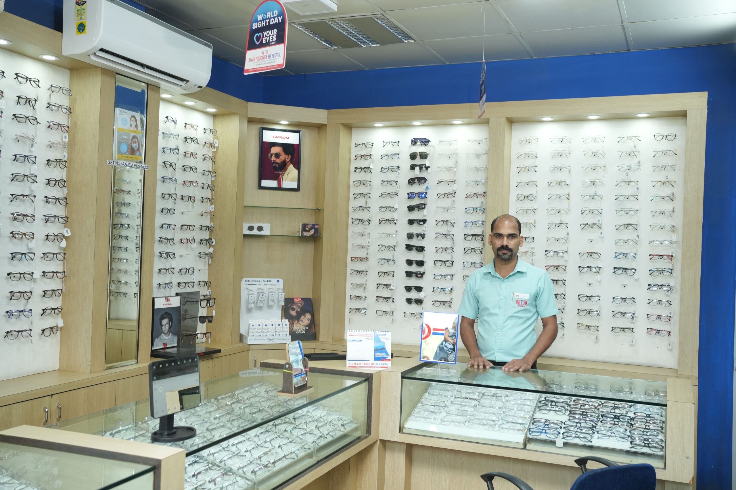 Photo Gallery - Ahalia Foundation Eye Hospital Vadakara
